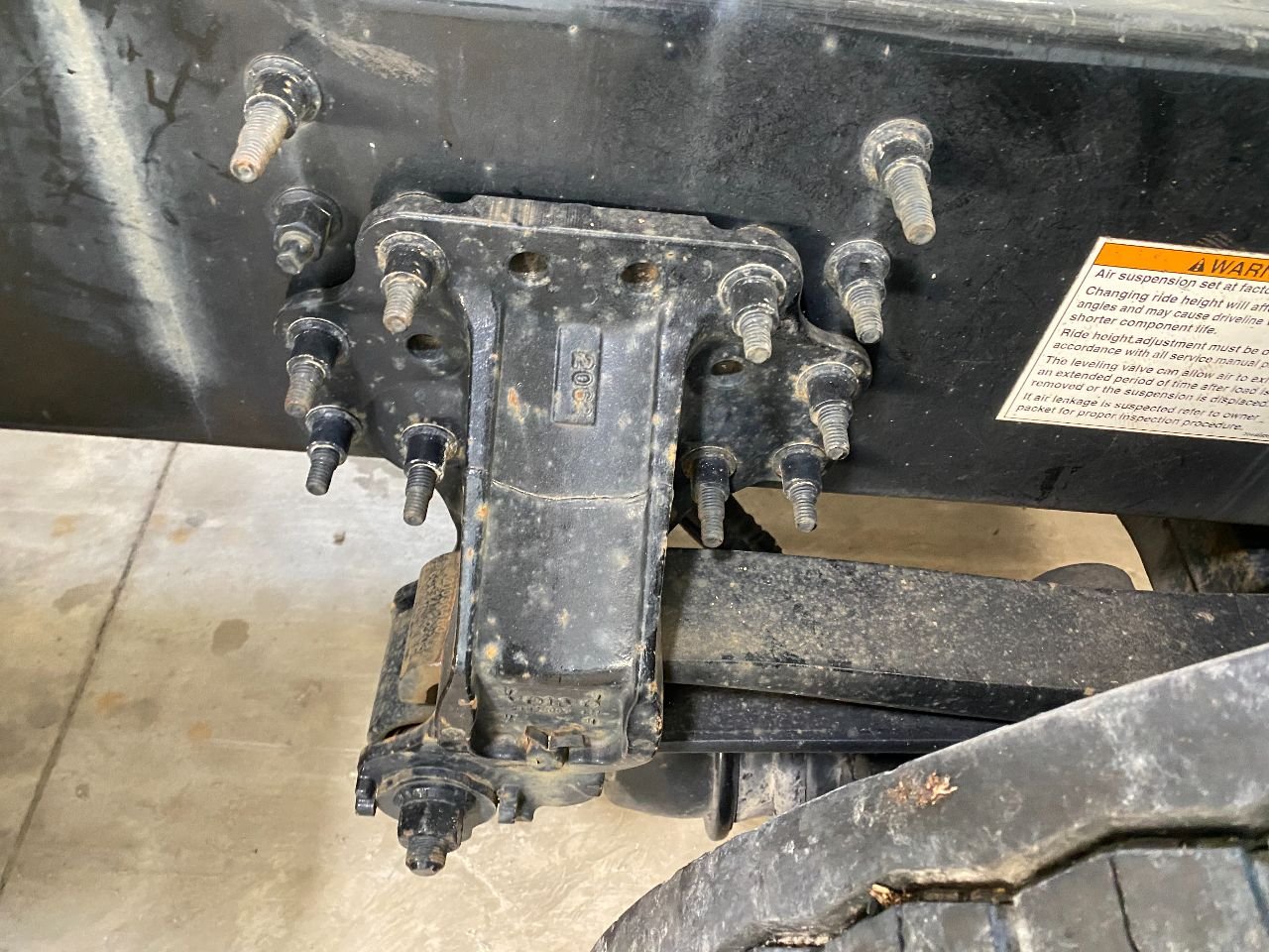 Meritor MR2014X Axle Housing (Rear / Rear) for Sale