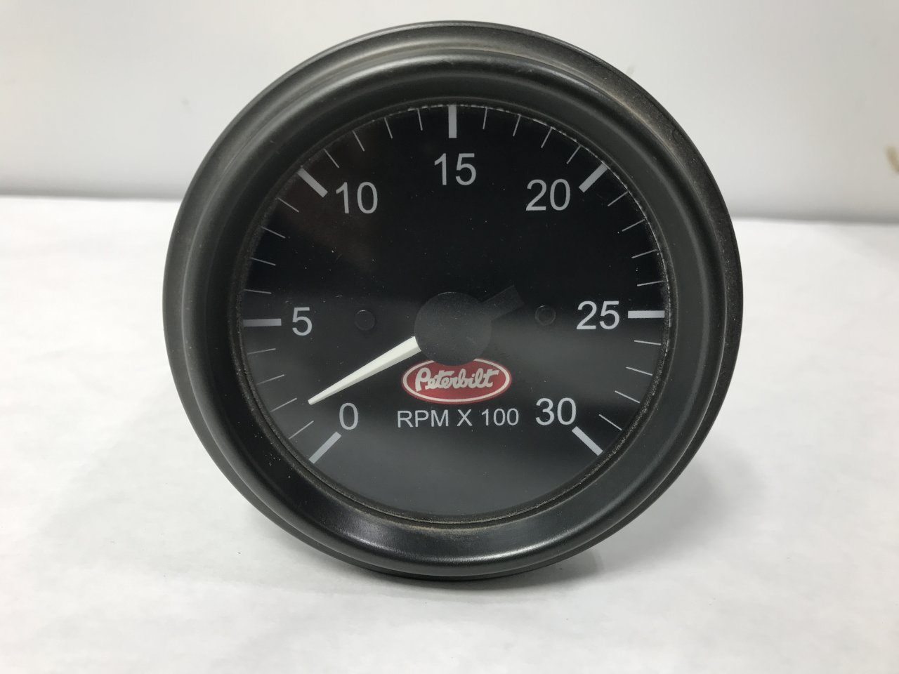 Q43-6011-001 | Peterbilt 335 Tachometer for Sale