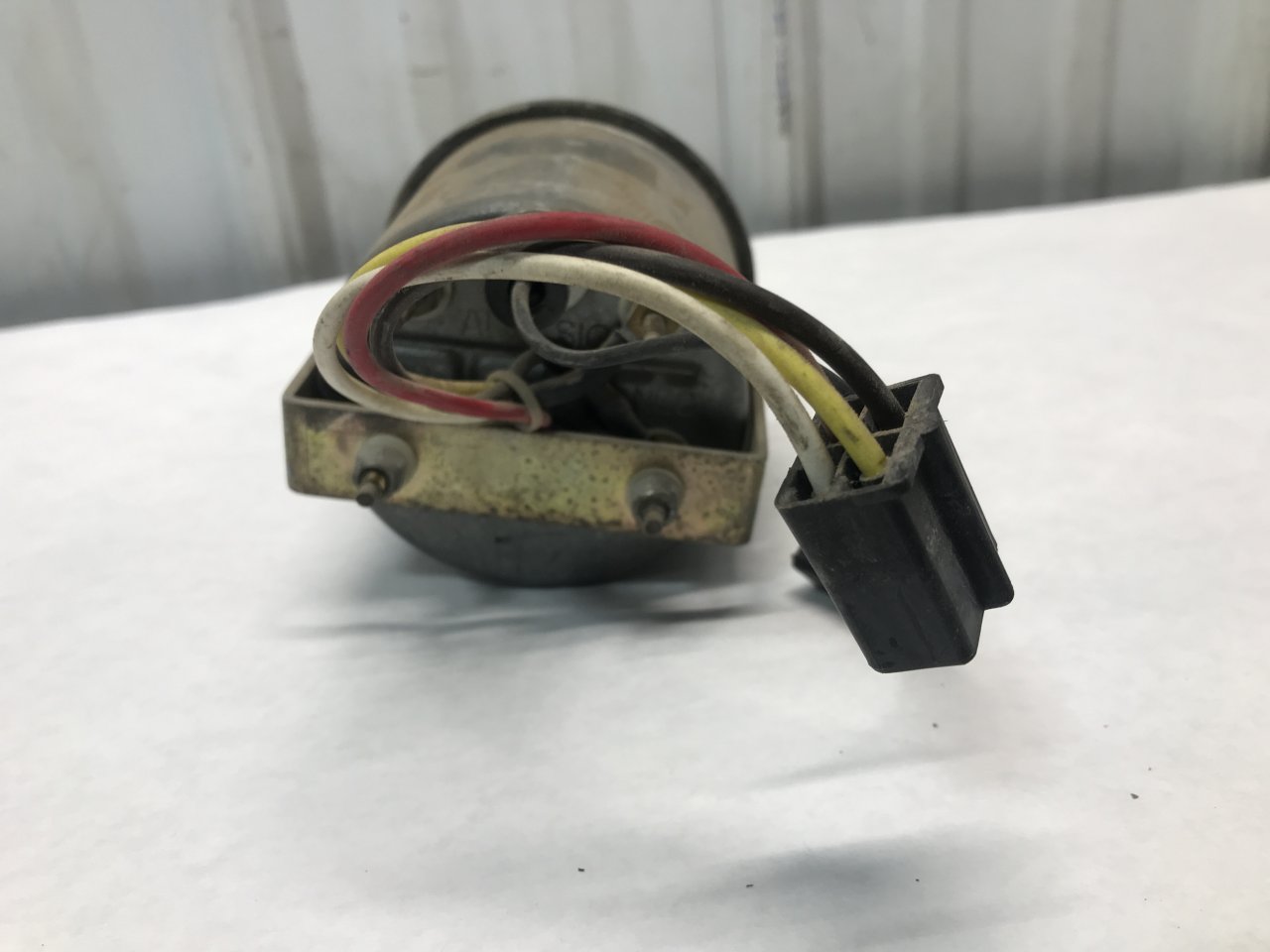 Freightliner FLD112 Tachometer for Sale