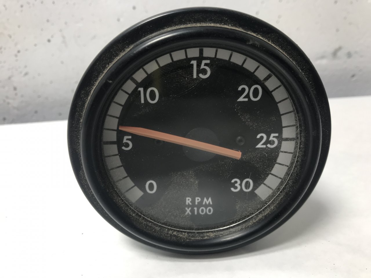A22-38915 | Freightliner FLD120 Tachometer for Sale