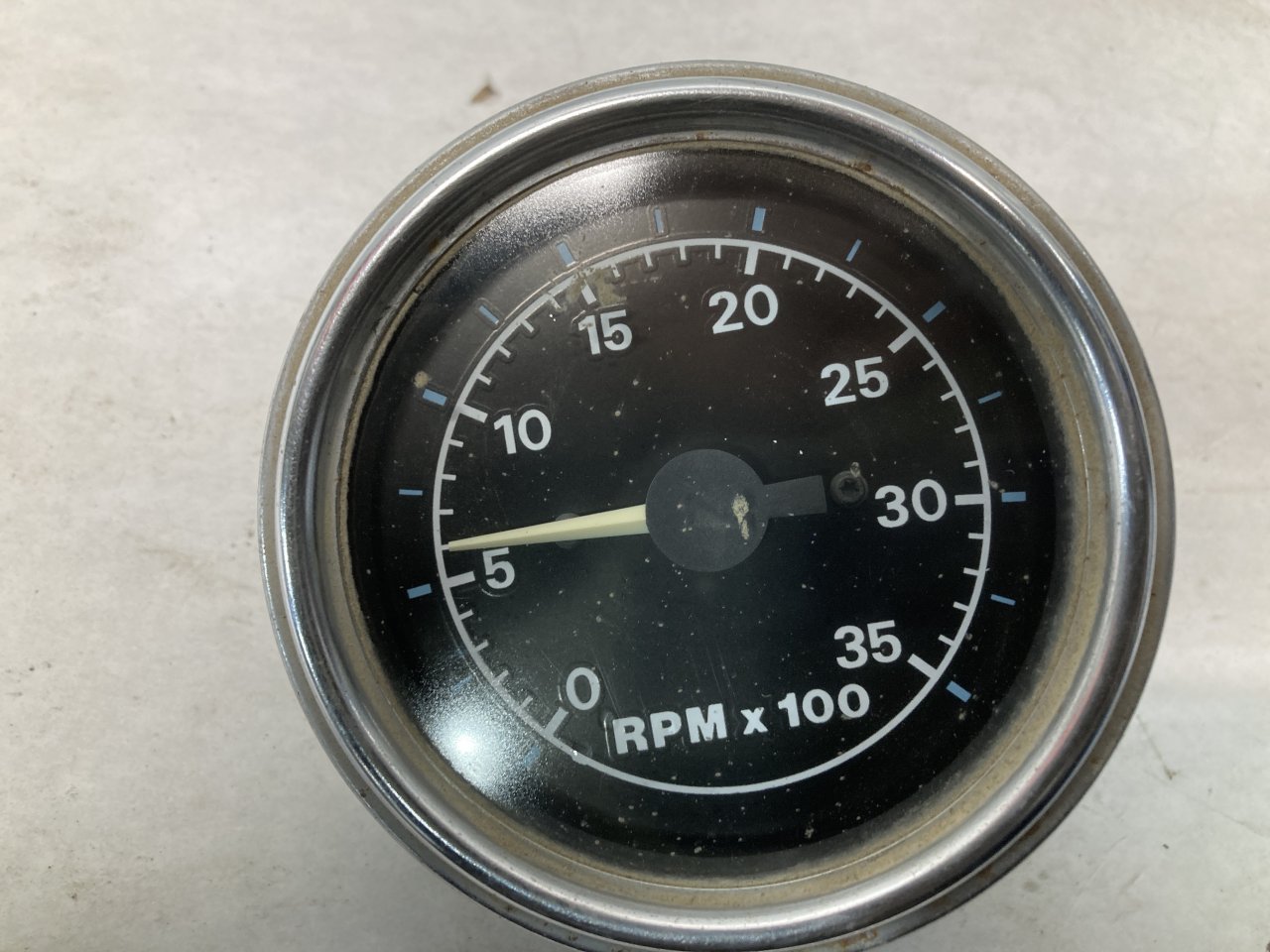 F2HT-17360-DA | Ford LT9000 Tachometer for Sale