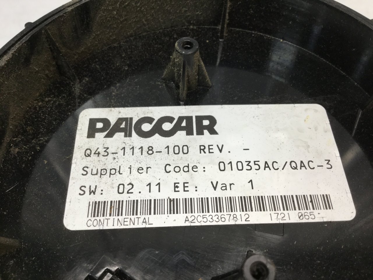 Q43-1118-100 | Kenworth T700 Tachometer for Sale