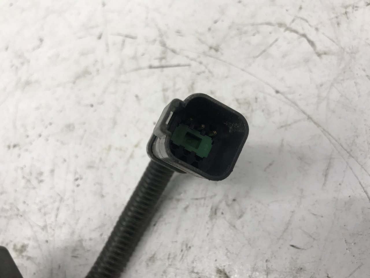 S21-1014 | Kenworth T660 Foot Control Pedal for Sale