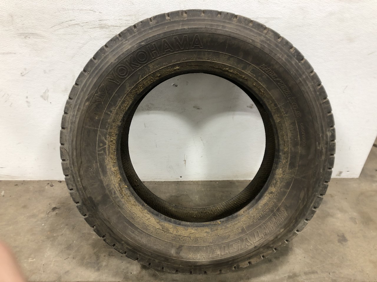 SUPER STEEL TY517 | International 9900 Tire for Sale