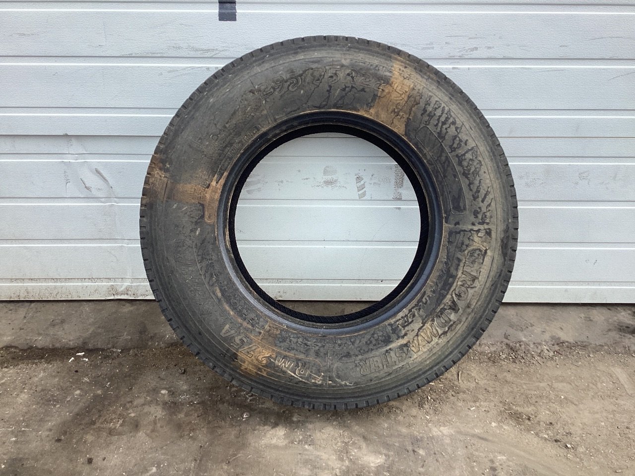 Sterling A9513 Tire for Sale