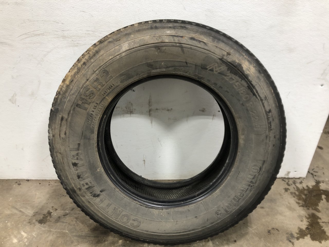 HSR2 | Freightliner COLUMBIA 120 Tire for Sale