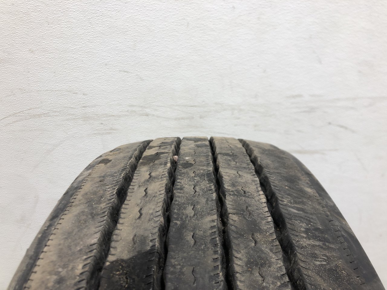 X LINE ENERGY | Volvo WAH Tire for Sale