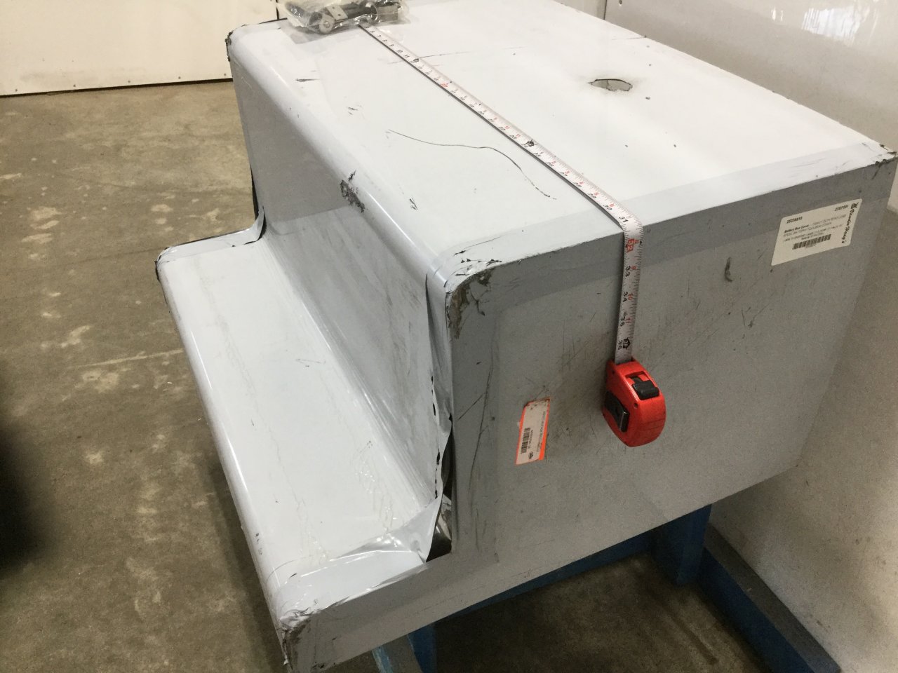 01-05023000 | Peterbilt 389 Tool Box for Sale