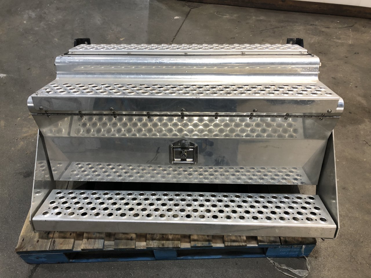 Kenworth W990 Tool Box for Sale