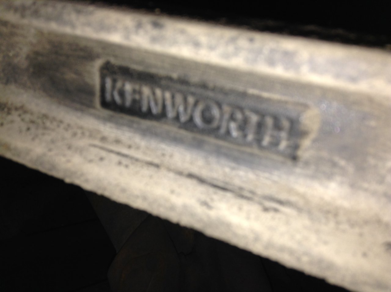 K195-472 | Kenworth T800 Torque Rod for Sale