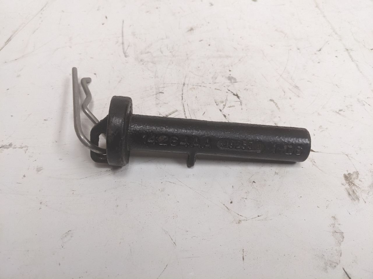 A65-6007 | Peterbilt 579 Tow Hook for Sale