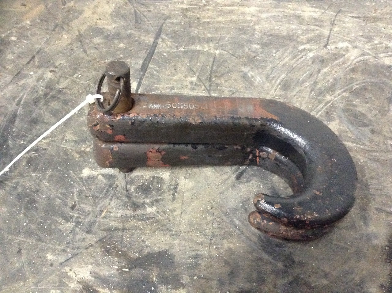 503505C1 | International 8600 Tow Hook for Sale