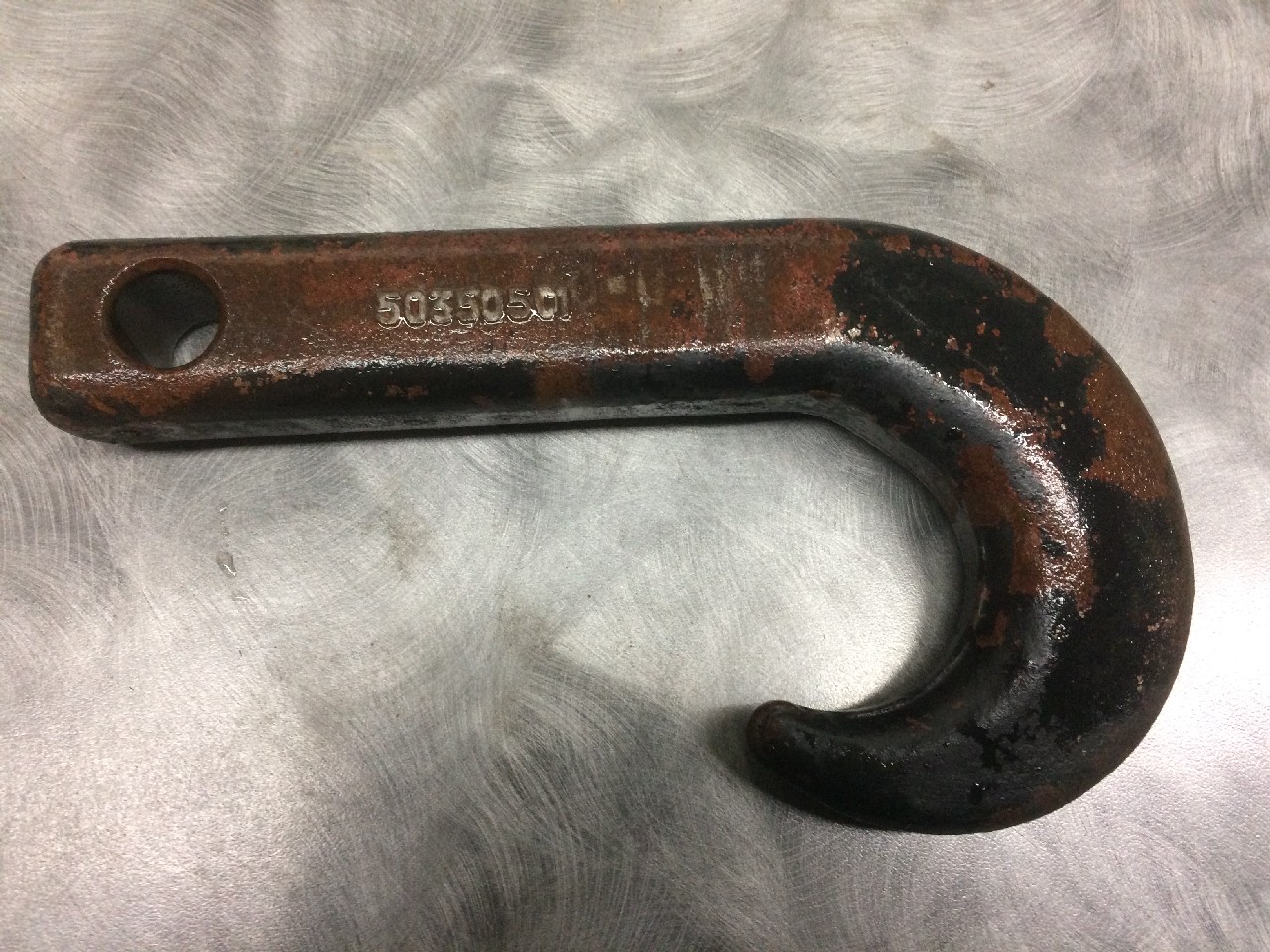 503505C1 | International 9900 Tow Hook for Sale