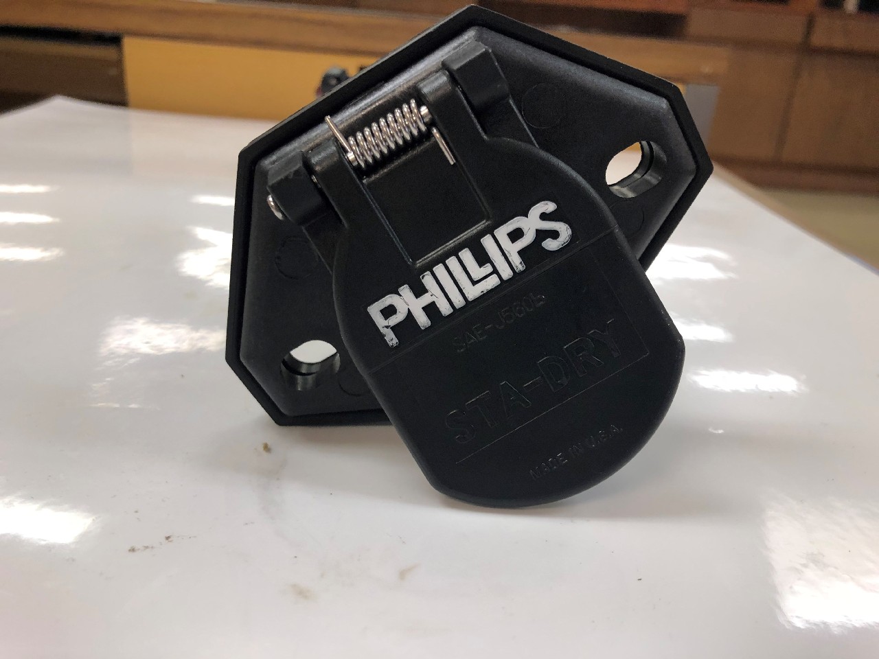 Volvo 20462787 Trailer Connector for Sale