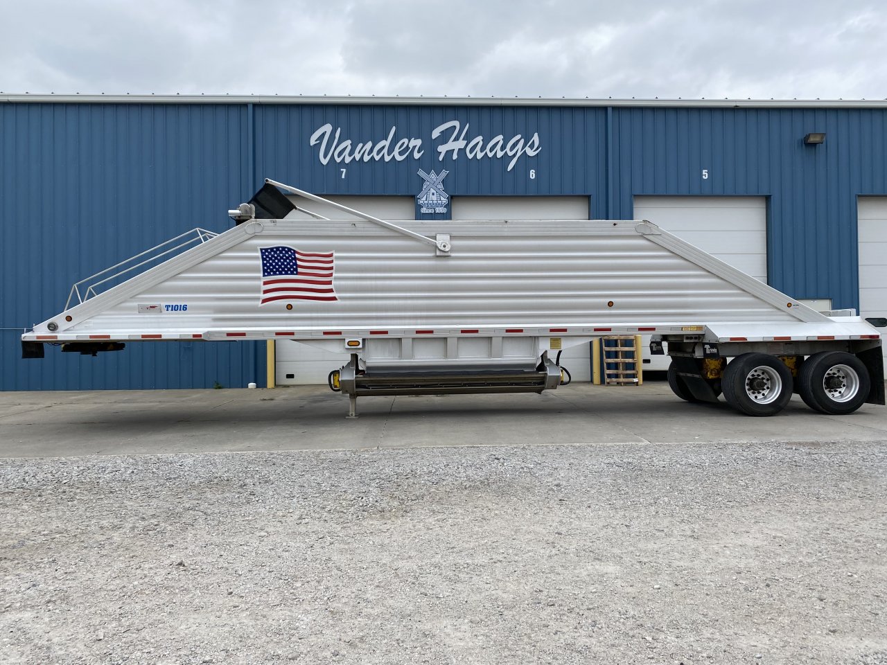 Travis S102 Trailer for Sale