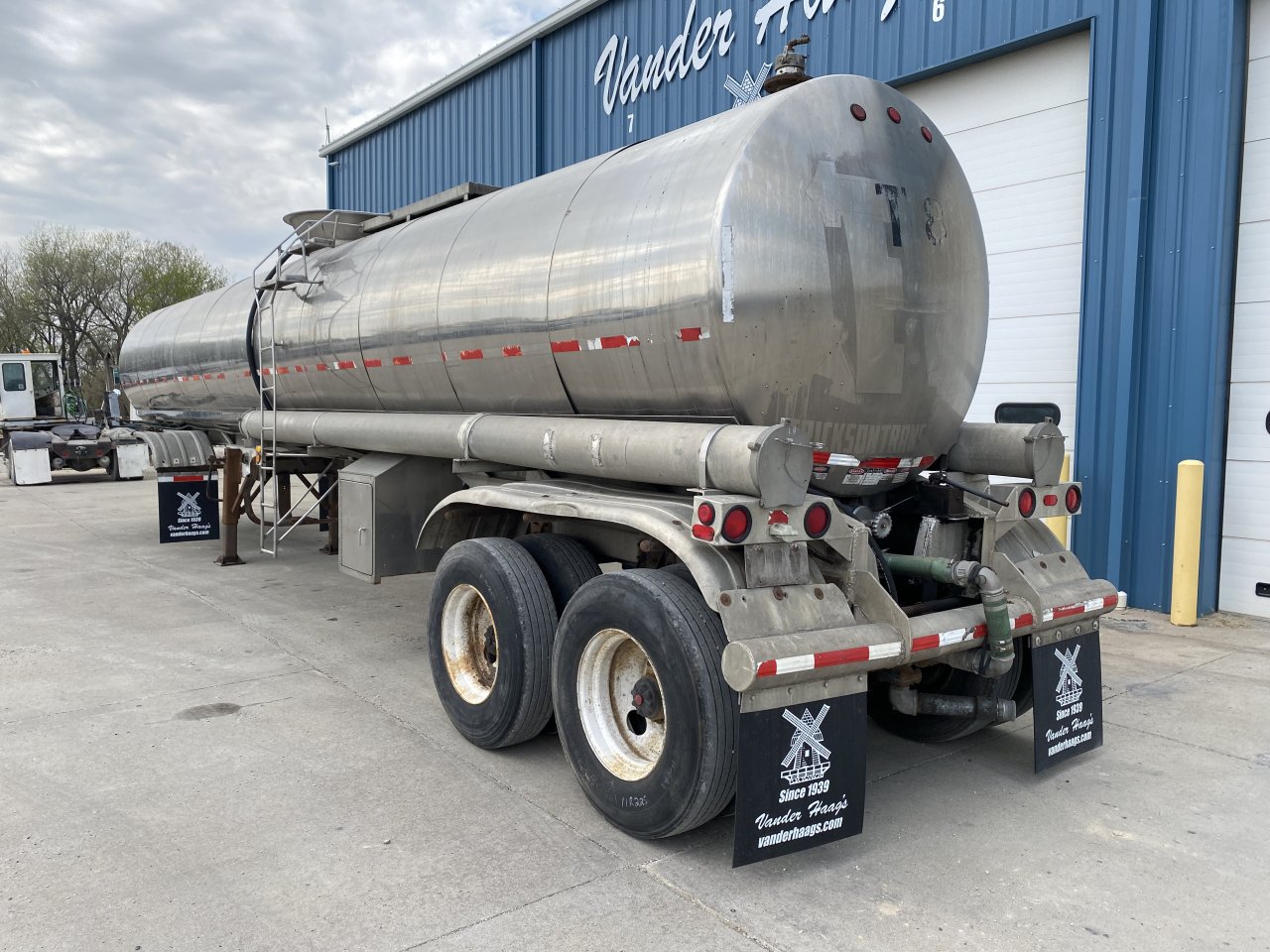 Misc Trailer TANKER Trailer for Sale