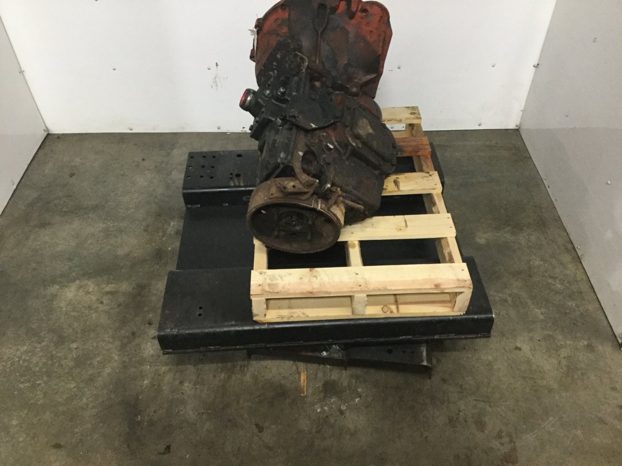 Spicer 3152A Transmission for Sale