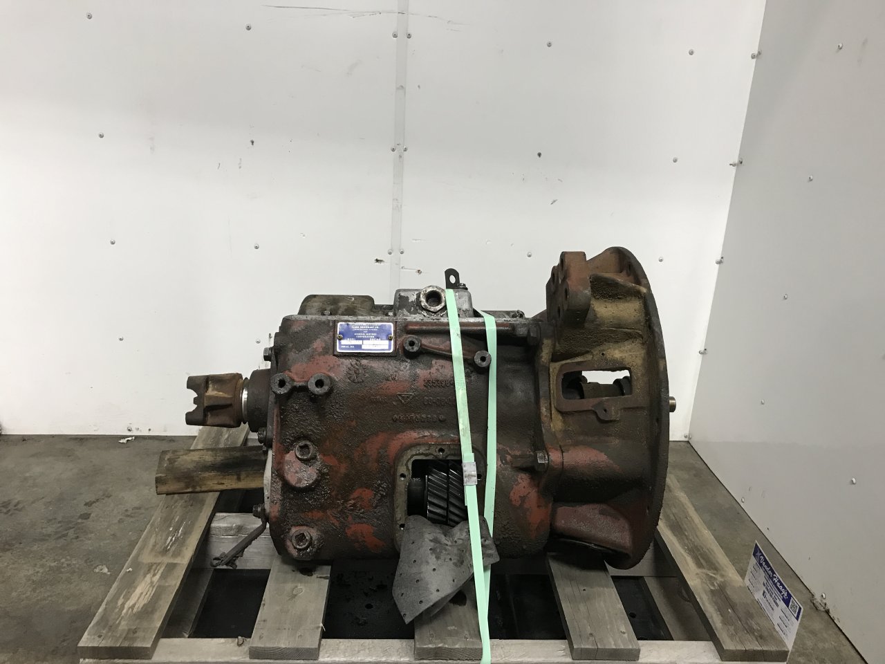 Clark 390V Transmission for Sale
