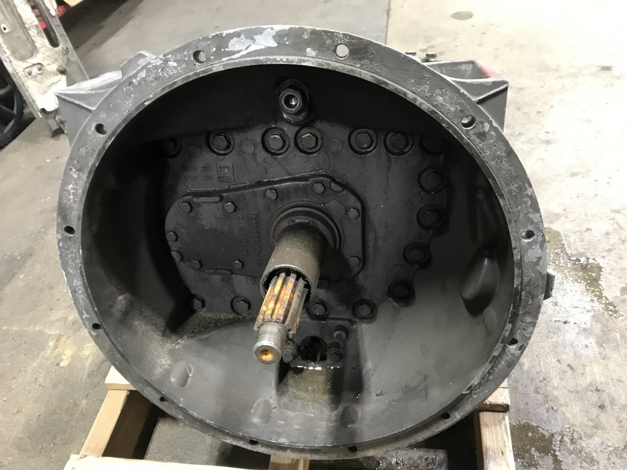 ZF 6S-850 Transmission for Sale