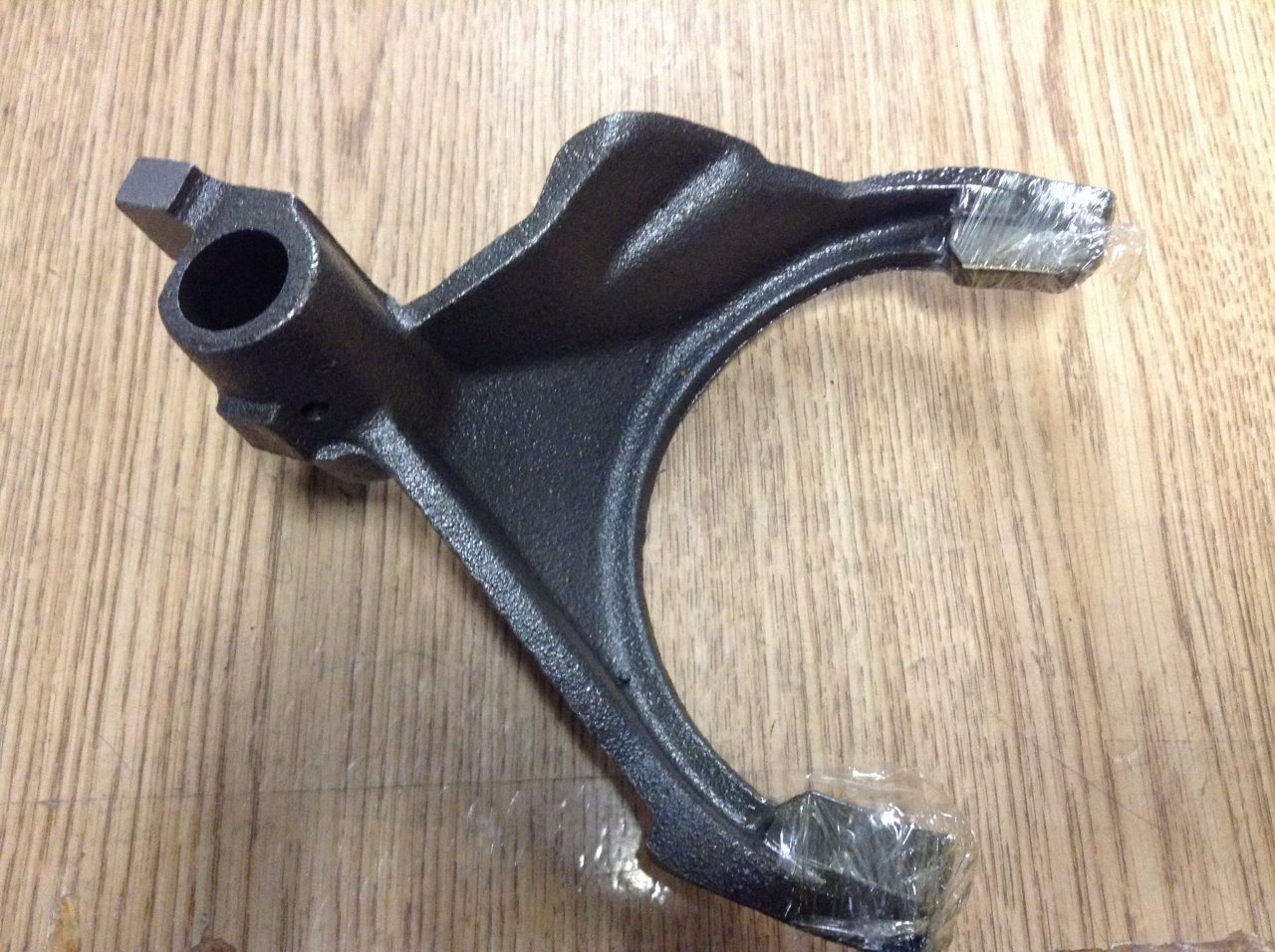 WT304-22A | GM CH465 Transmission Fork for Sale