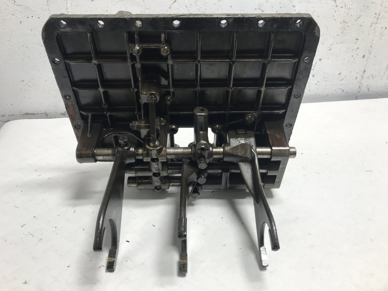 405KB534 | Mack T2090 Top Cover for Sale