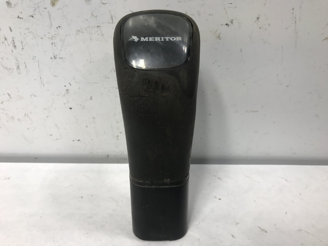 Meritor MO16G10C-M16 Shift Knob for Sale