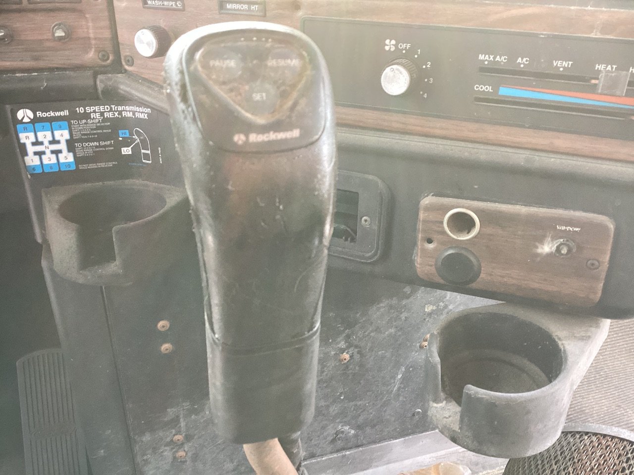 Meritor RM10-145A Shift Knob for Sale