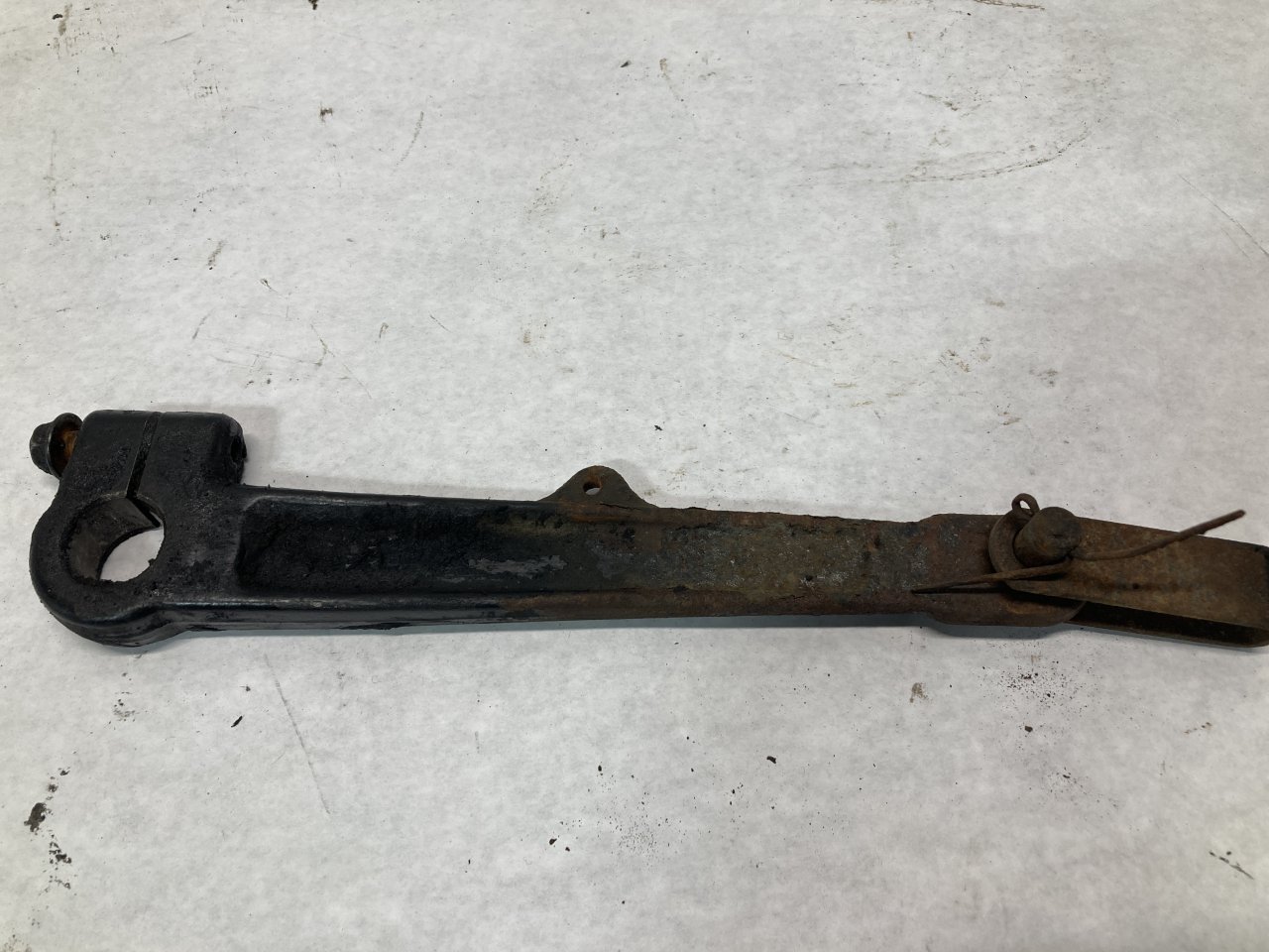 F7HT-7511-RB | Fuller FRO16210C Shift Lever for Sale