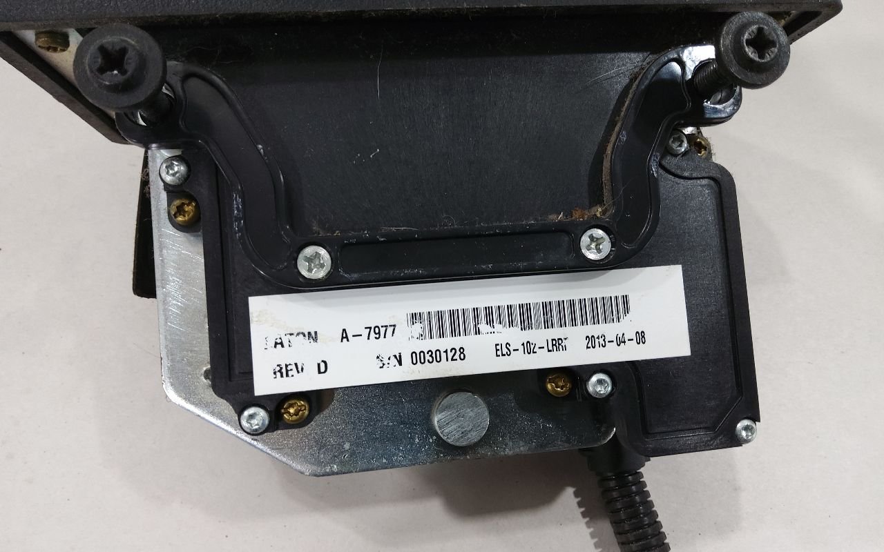 0030128 | Fuller FO16E310C-LAS Transmission Electric Shifter for Sale