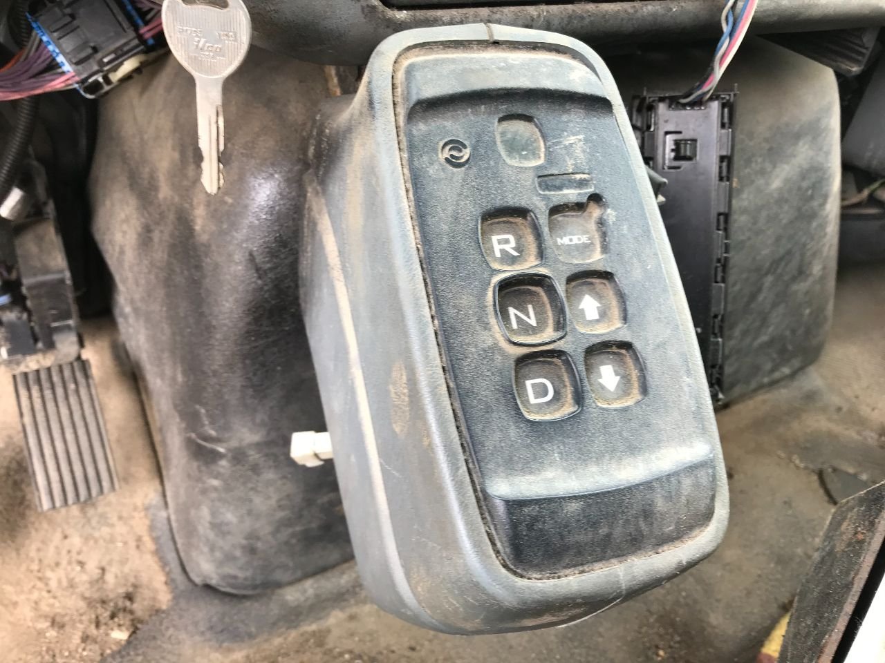 29537625 | Allison MD3560 Transmission Electric Shifter for Sale