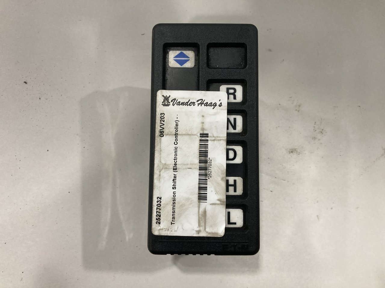 A-6877 | Fuller RTO16910B-DM2 Transmission Electric Shifter for Sale
