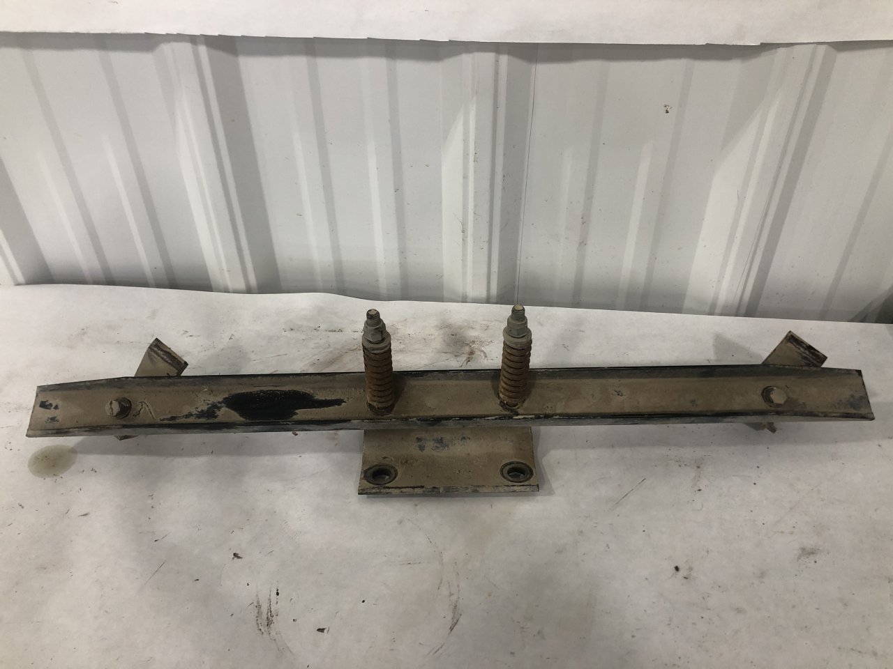 Peterbilt 365 Transmission Support Bracket for Sale