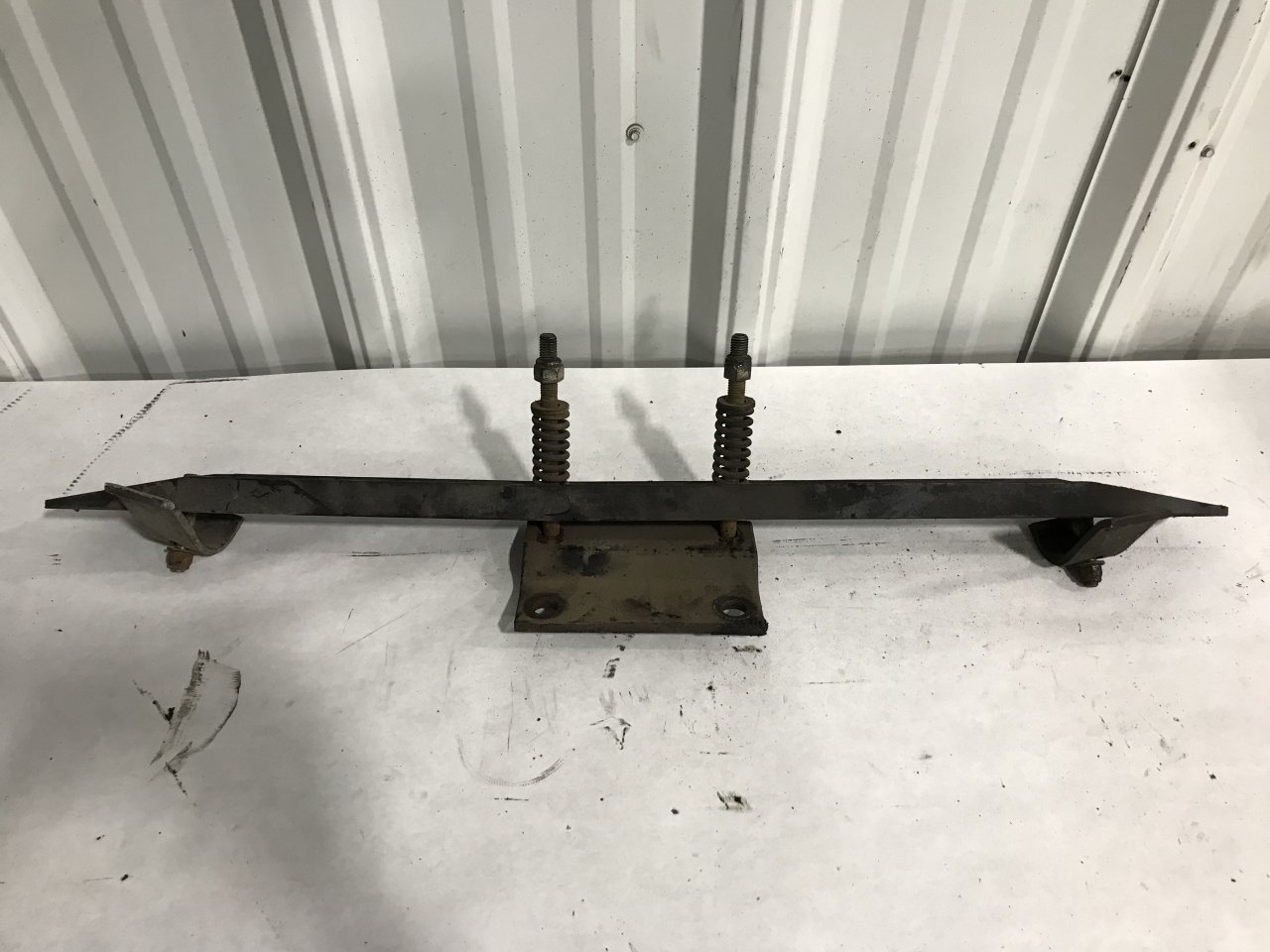 05-25102 | Peterbilt 367 Transmission Support Bracket for Sale