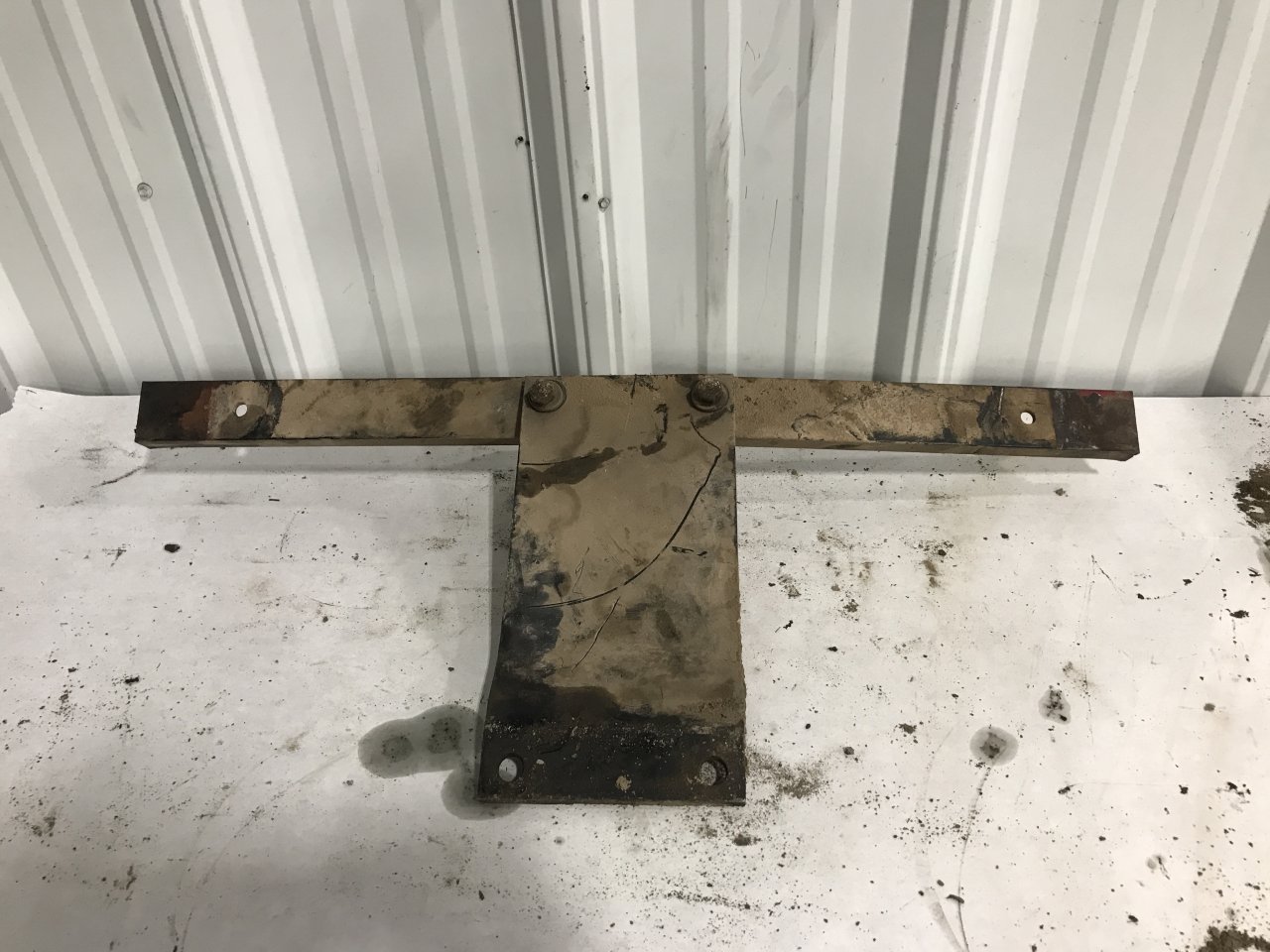 Peterbilt 378 Transmission Support Bracket for Sale