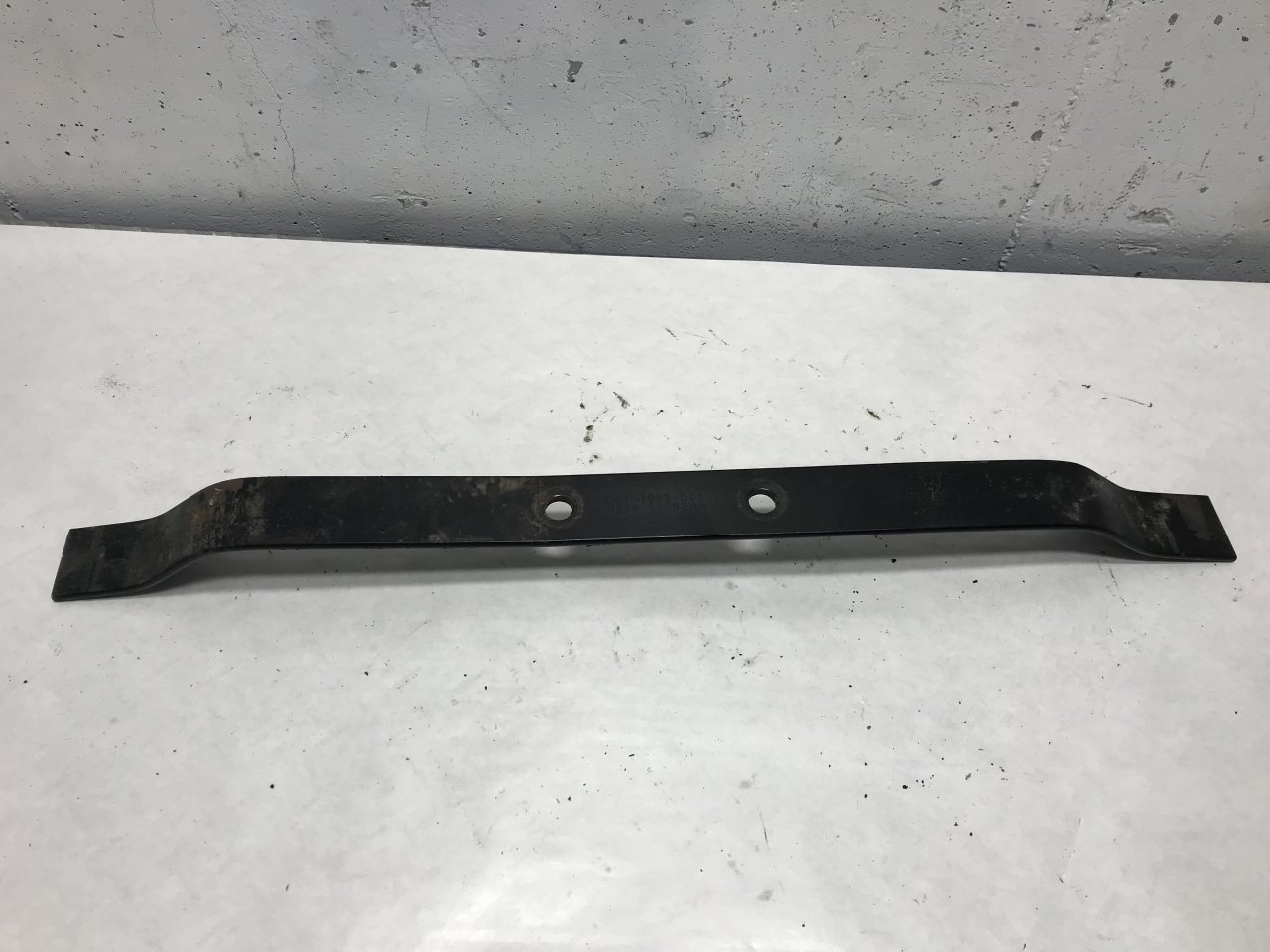 01-1003-002 | Peterbilt 579 Transmission Support Bracket for Sale