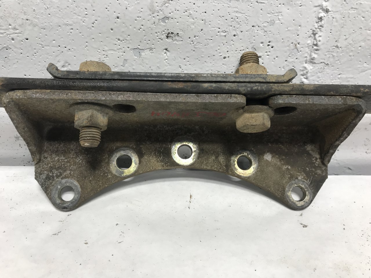 295271C7 | International 7400 Transmission Support Bracket for Sale