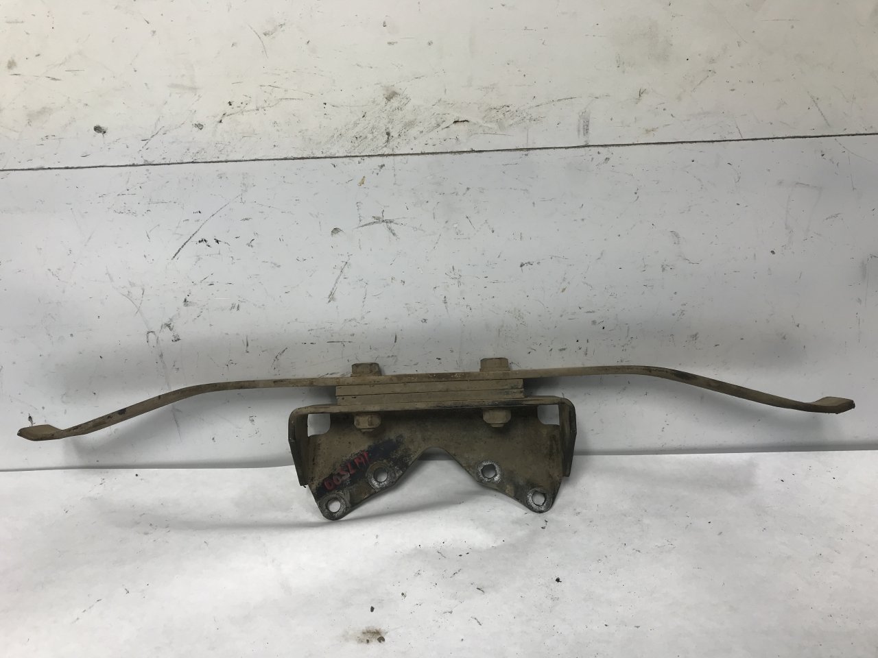 F6HT-7B152-RH | Sterling L8501 Transmission Support Bracket for Sale