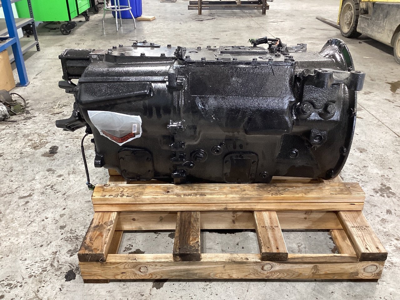Mack T2070 Transmission for Sale