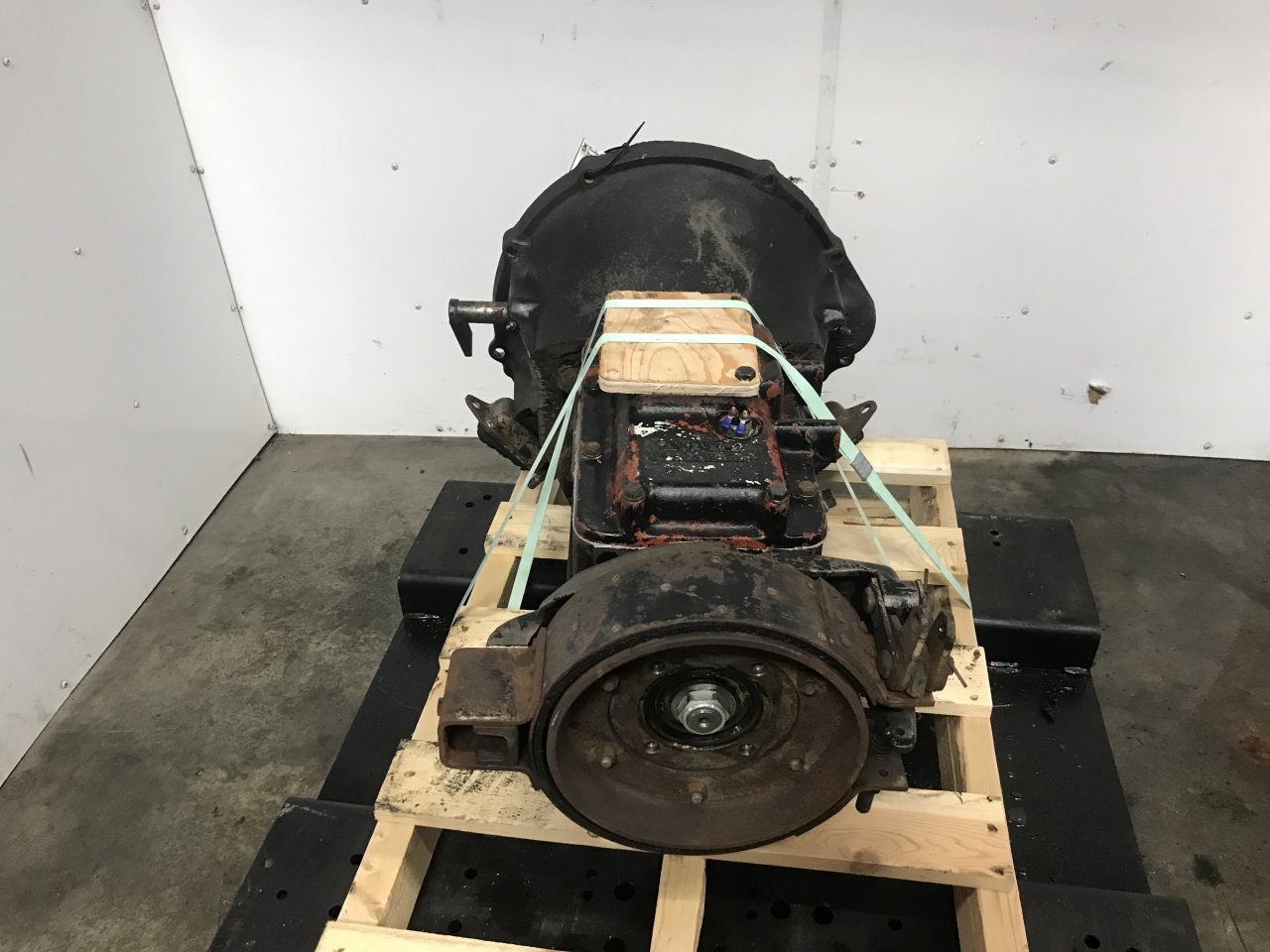 International T496 Transmission for Sale