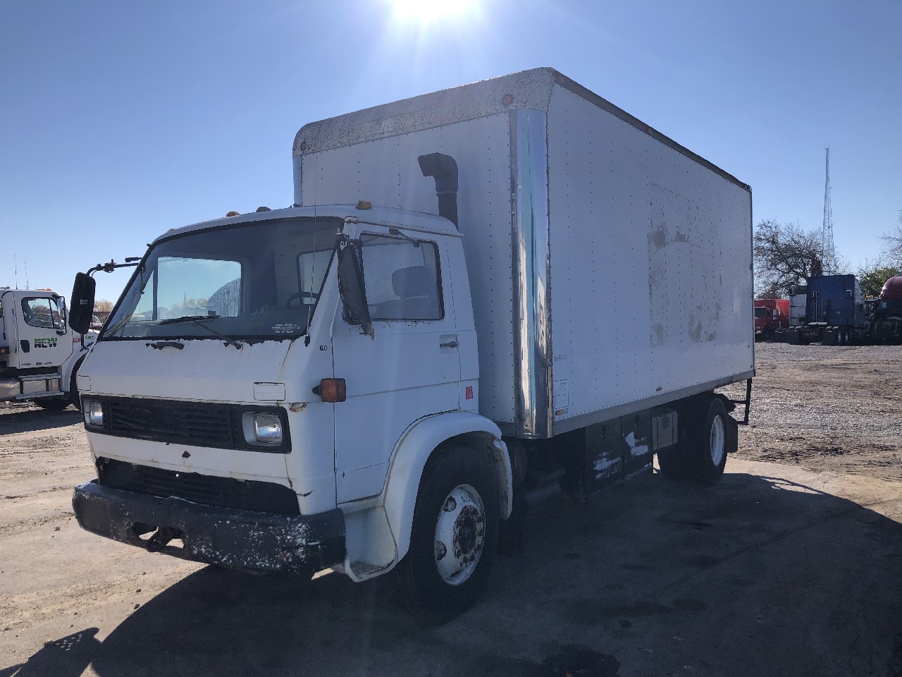 Peterbilt 200 LCF Parts Unit for Sale