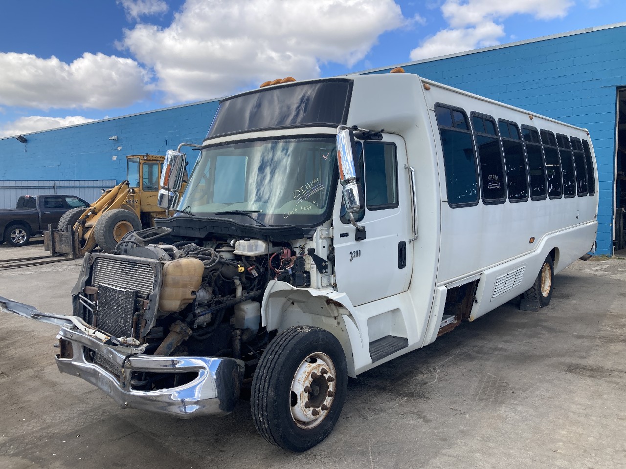 International 3300 Parts Unit for Sale