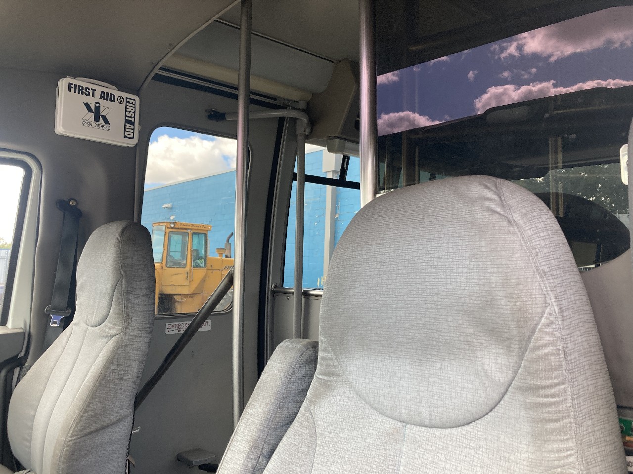 International 3300 Parts Unit for Sale