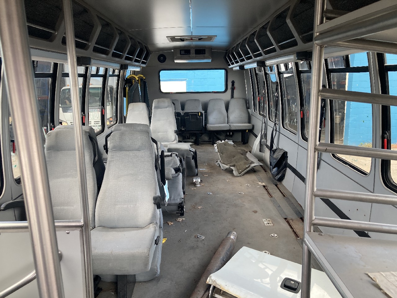 International 3300 Parts Unit for Sale