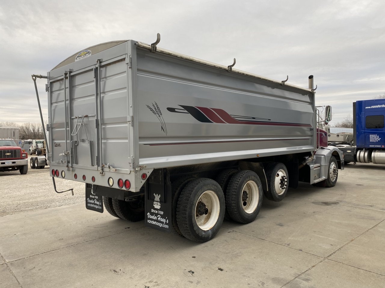 Peterbilt 377 Truck for Sale