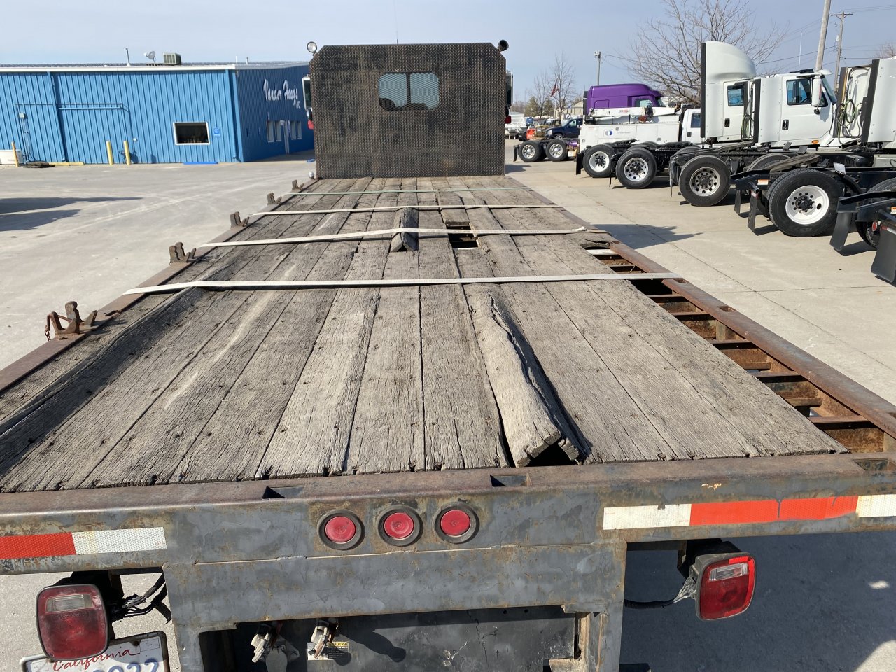 Peterbilt 385 Truck for Sale