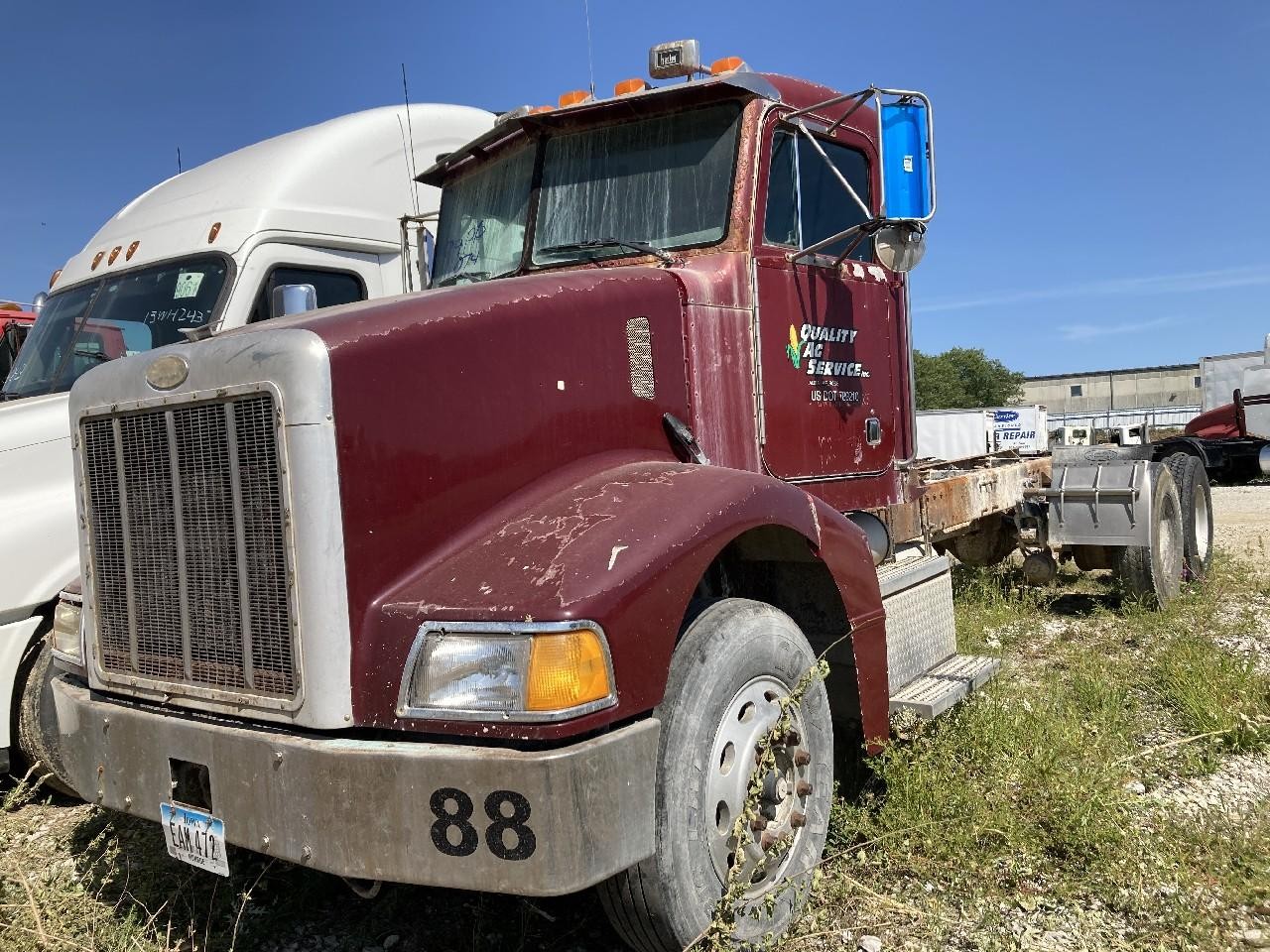 Peterbilt 385 Parts Unit for Sale