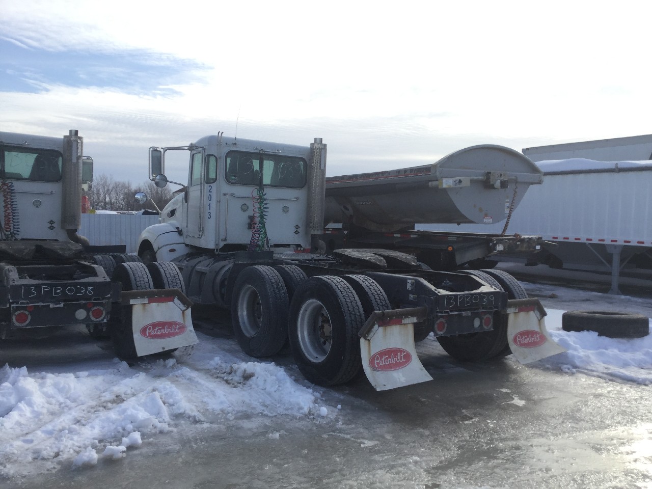 Peterbilt 386 Hood Shock for Sale