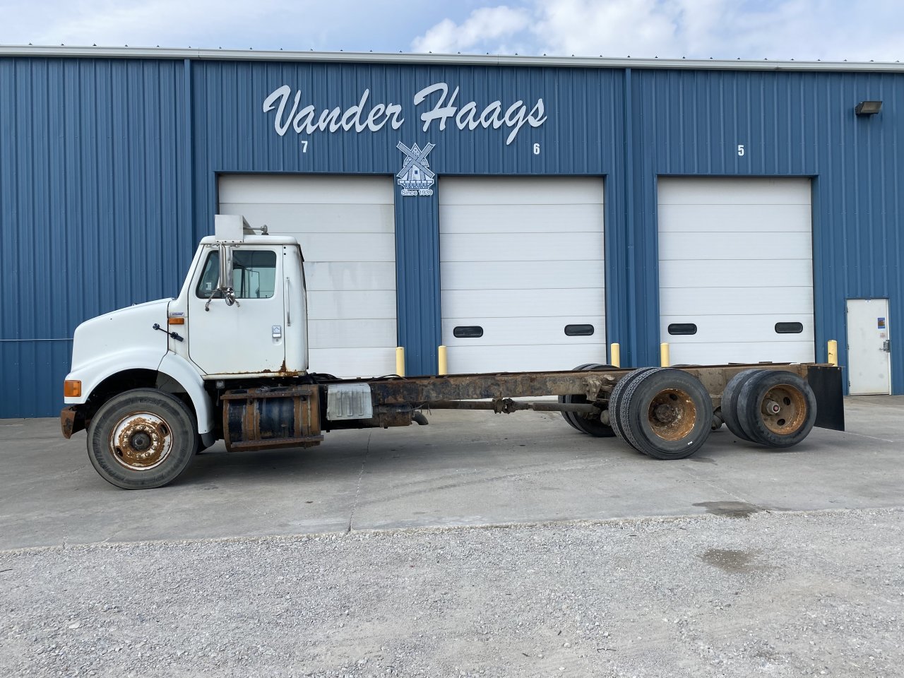 International 8100 Truck for Sale