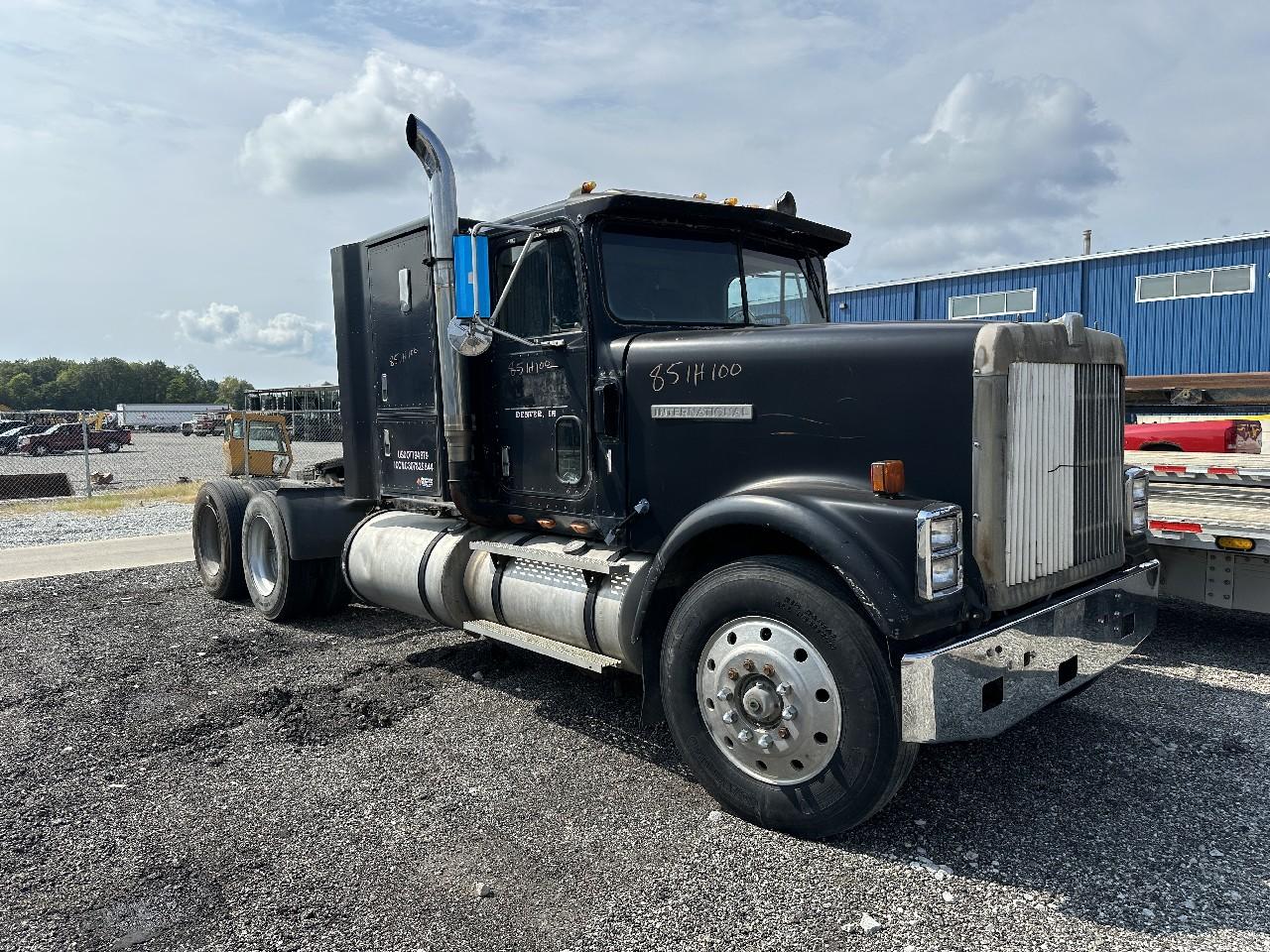 International 9300 Parts Unit for Sale