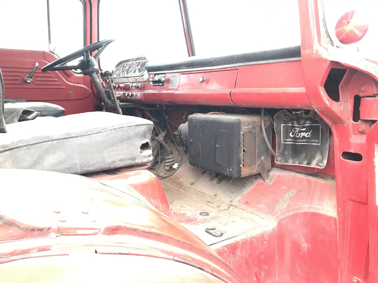 Ford C8000 Parts Unit for Sale